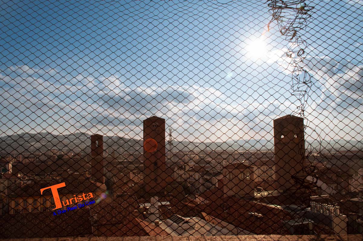 Un’Alba, tra cento torri, tartufo bianco e nocciole – Turista a Due ...